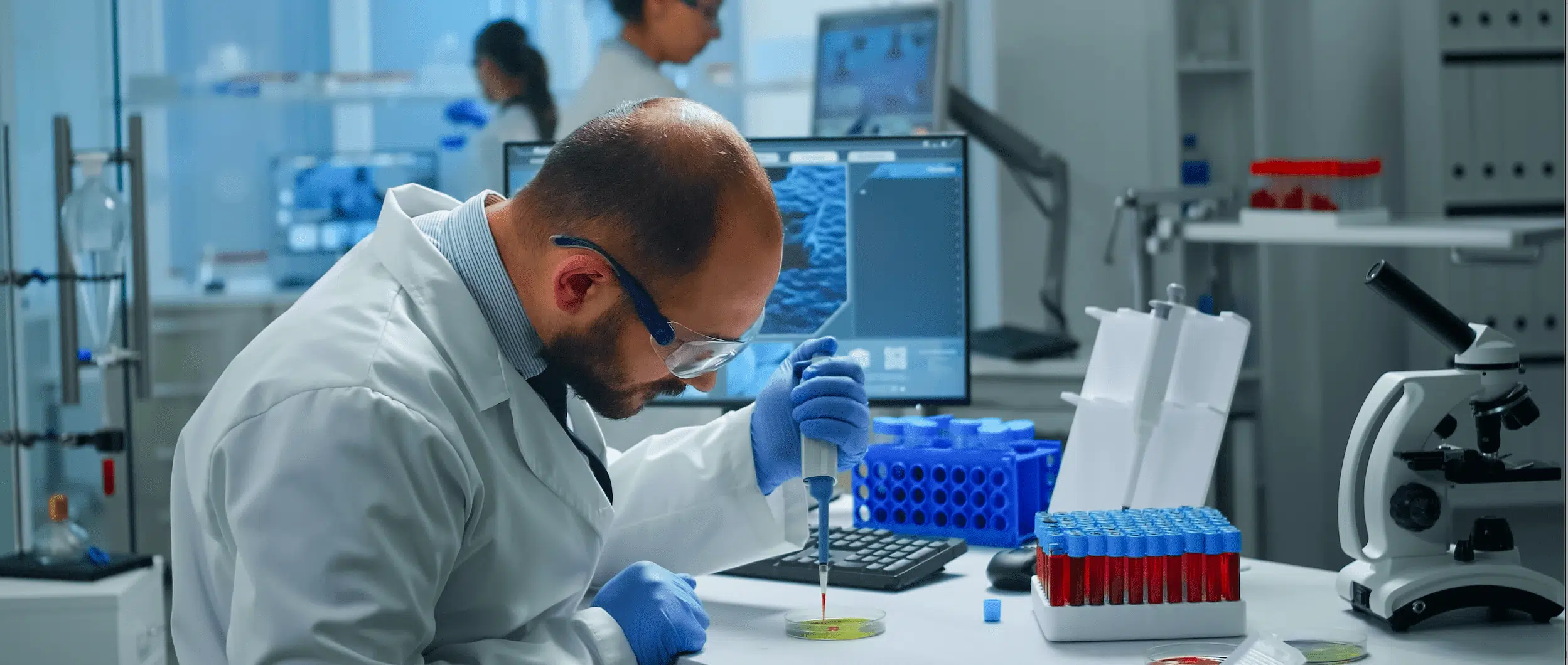 Les laboratoires pharmaceutiques : l'innovation médicale- France Industrie